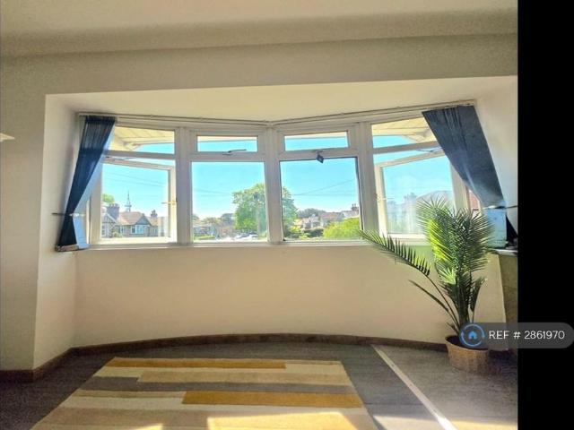 1 bedroom in a house share to rent