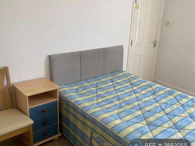 1 bedroom in a house share to rent
