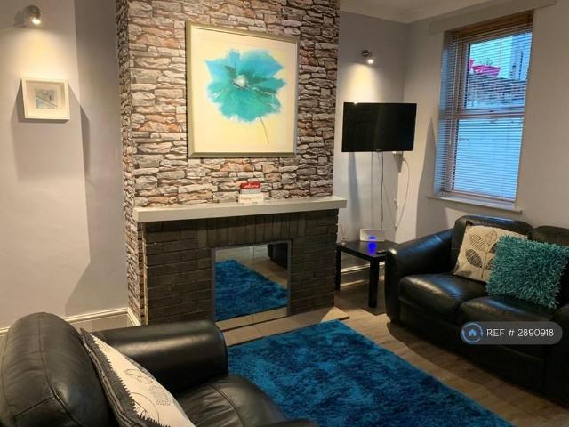 1 bedroom in a house share to rent
