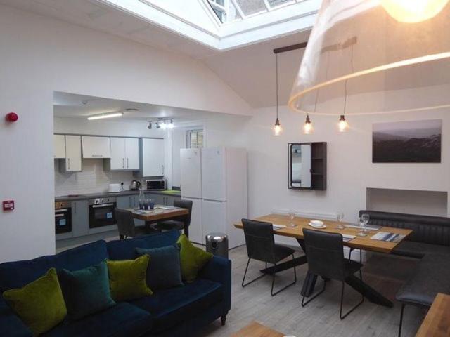 1 bedroom in a house share to rent