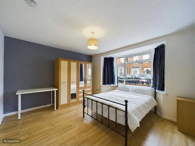1 bedroom in a house share to rent