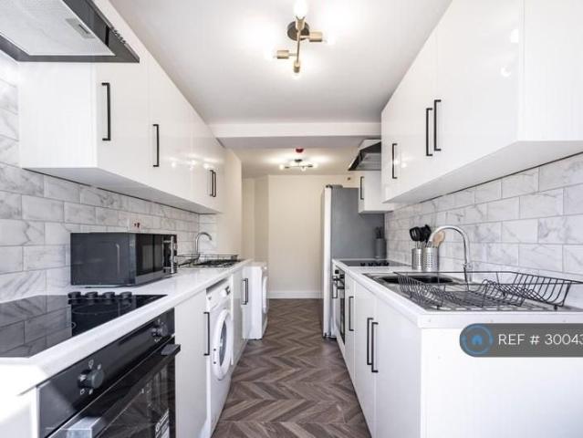 1 bedroom in a house share to rent