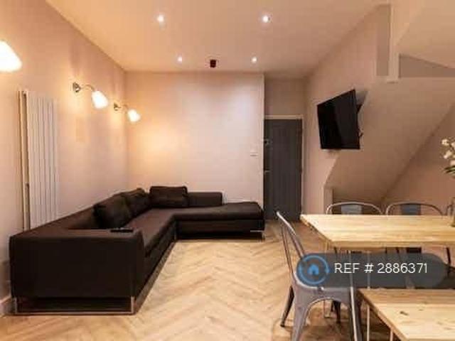 1 bedroom in a house share to rent