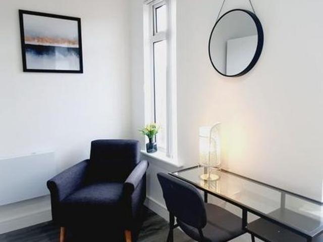 1 bedroom in a house share to rent
