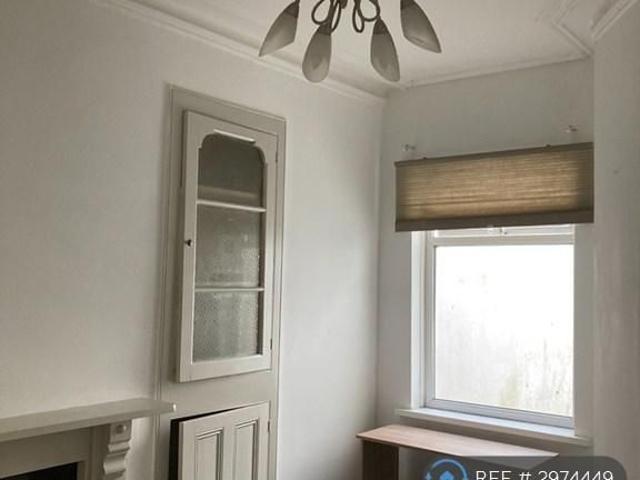 1 bedroom in a house share to rent
