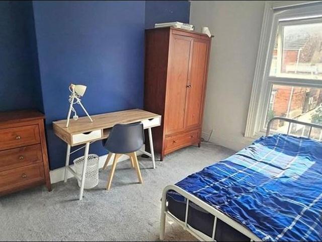 1 bedroom in a house share to rent