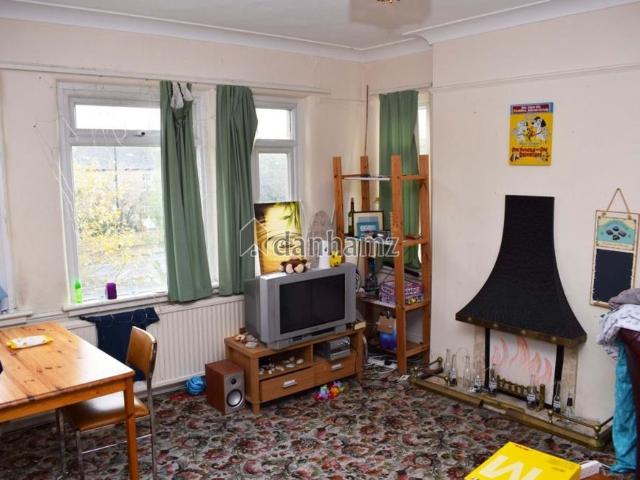 1 bedroom in a house share to rent