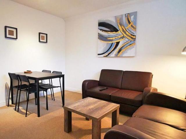 1 bedroom in a house share to rent