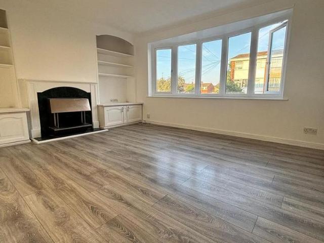1 bedroom in a house share to rent