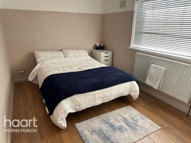 1 bedroom in a house share to rent