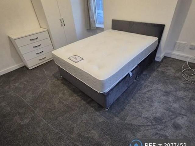1 bedroom in a house share to rent