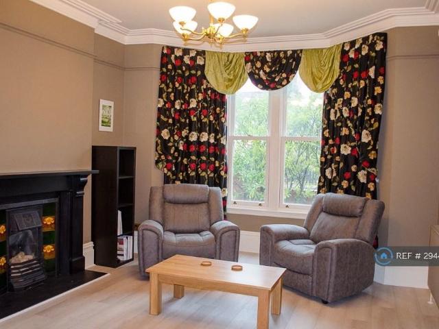 1 bedroom in a house share to rent