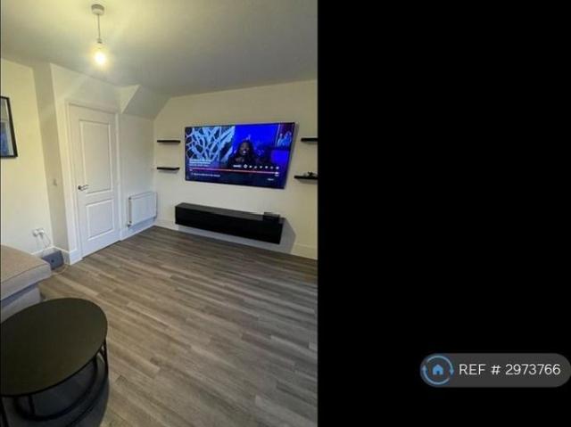 1 bedroom in a house share to rent