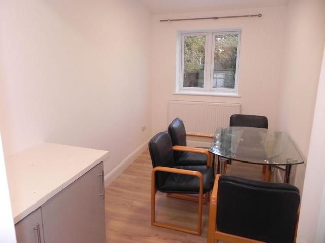 1 bedroom in a house share to rent