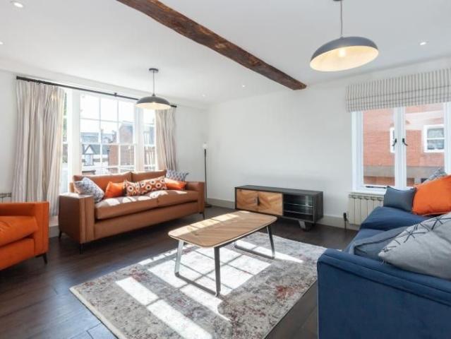 1 bedroom in a house share to rent