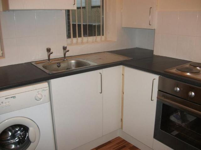 1 bedroom in a house share to rent