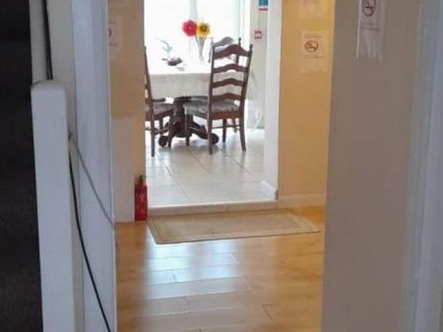1 bedroom in a house share to rent