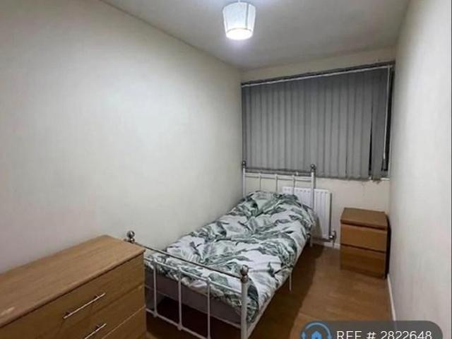 1 bedroom in a house share to rent