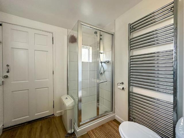 1 bedroom in a house share to rent