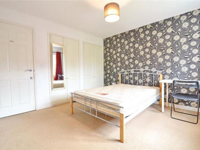 1 bedroom in a house share to rent