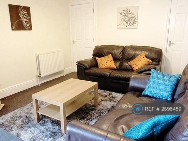 1 bedroom in a house share to rent