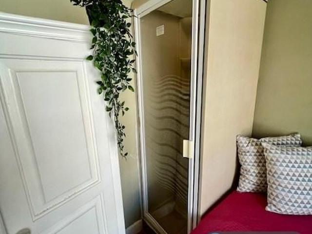 1 bedroom in a house share to rent
