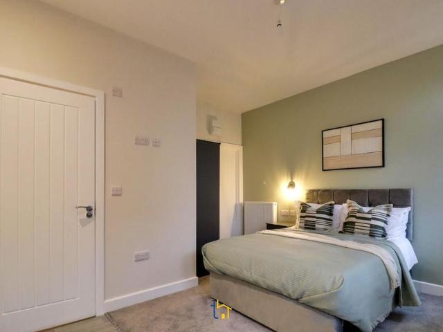 1 bedroom in a house share to rent