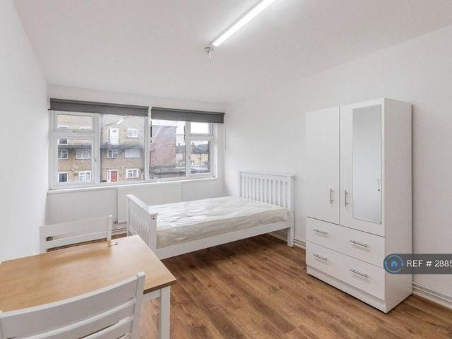 1 bedroom in a house share to rent