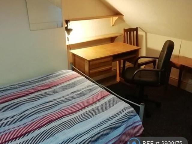 1 bedroom in a house share to rent