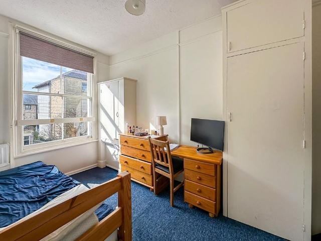 1 bedroom in a house share to rent