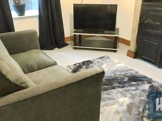 1 bedroom in a house share to rent