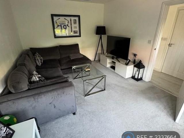 1 bedroom in a house share to rent