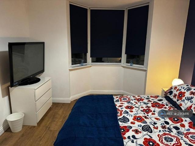 1 bedroom in a house share to rent
