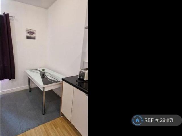 Studio to rent