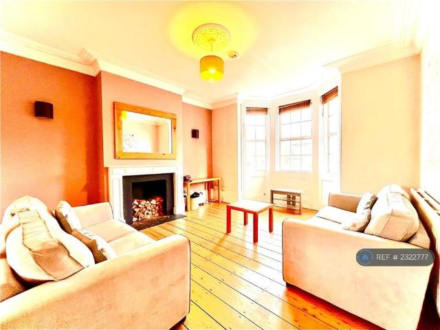 1 bedroom in a house share to rent