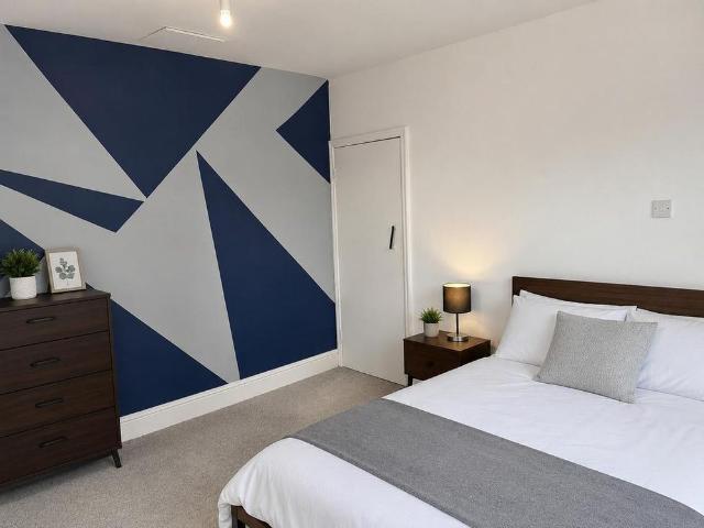 1 bedroom in a house share to rent
