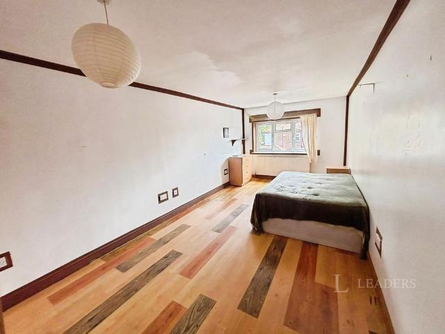 1 bedroom in a house share to rent