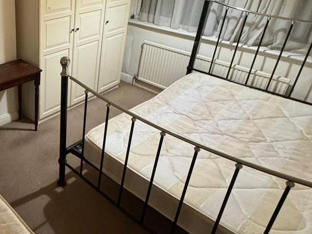 1 bedroom in a house share to rent