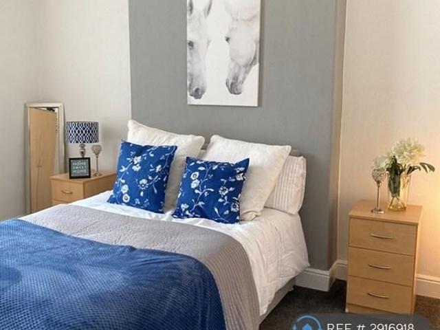 1 bedroom in a house share to rent