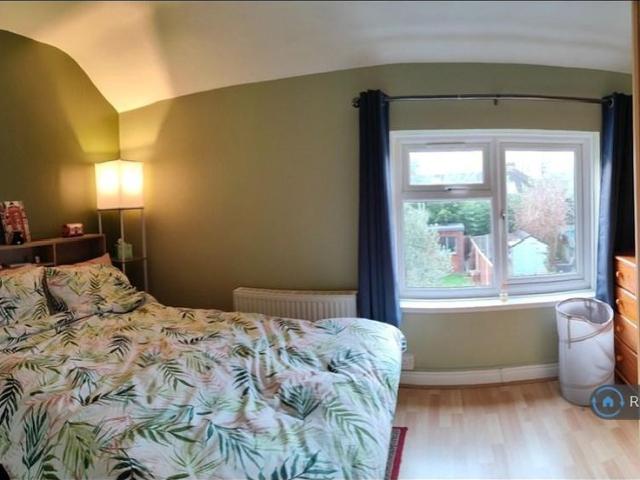 1 bedroom in a house share to rent