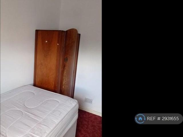1 bedroom in a house share to rent
