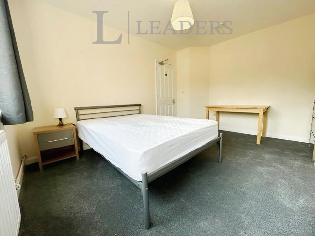 1 bedroom in a house share to rent