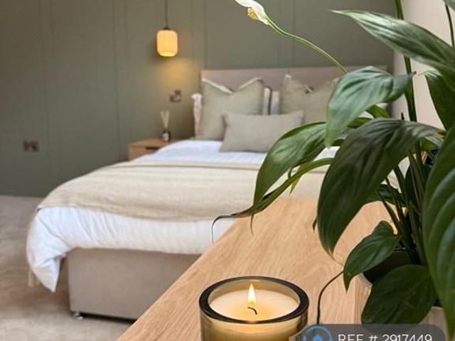 1 bedroom in a house share to rent