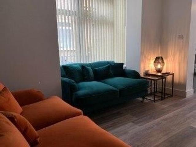 1 bedroom in a house share to rent