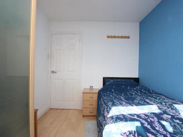 1 bedroom in a house share to rent