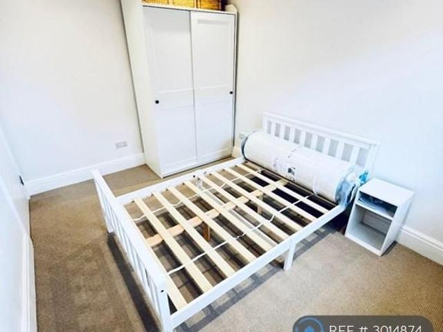 1 bedroom in a house share to rent