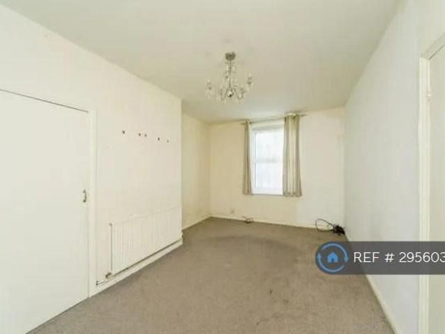 1 bedroom in a house share to rent