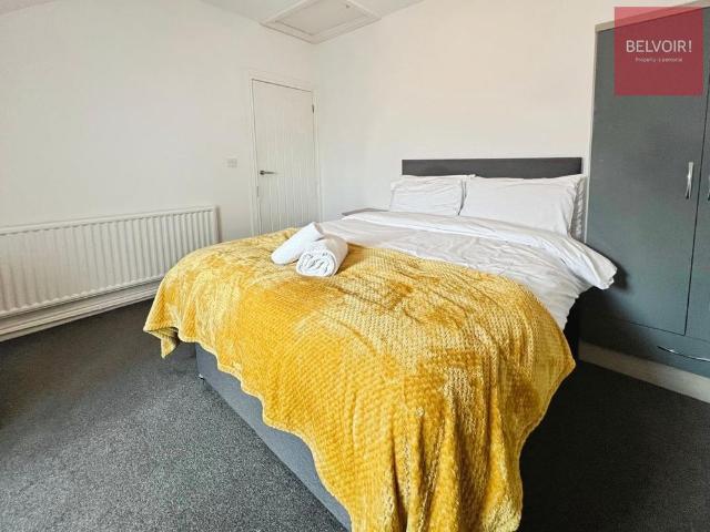 1 bedroom in a house share to rent