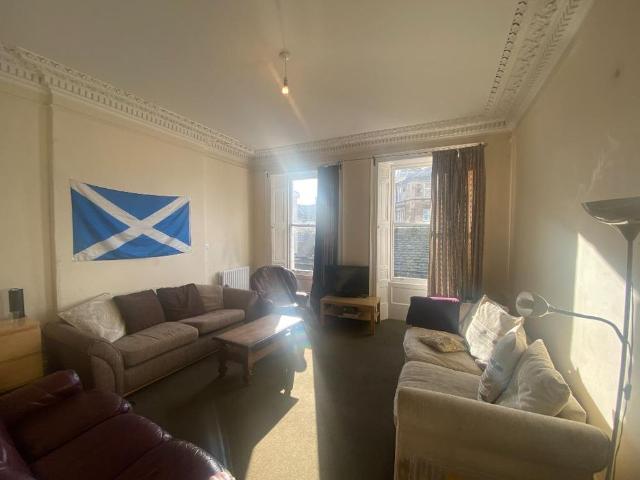 1 bedroom in a house share to rent