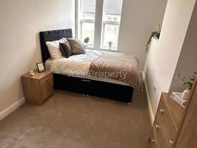 1 bedroom in a house share to rent